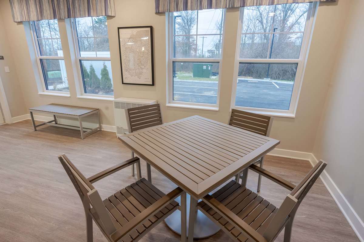 55+ Apartments for Rent in Columbus, OH | Clover Glen