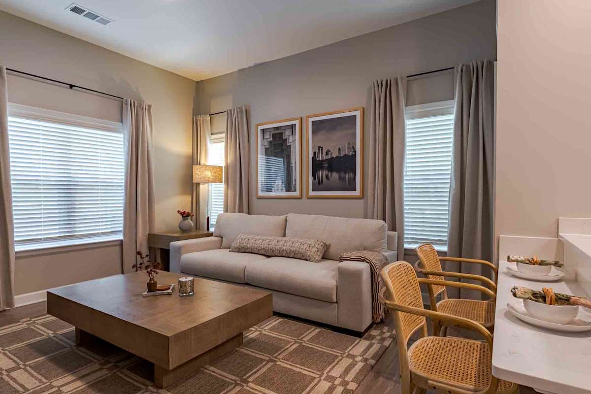 Senior Apartments for Rent in Union City, GA | Crossing Pointe