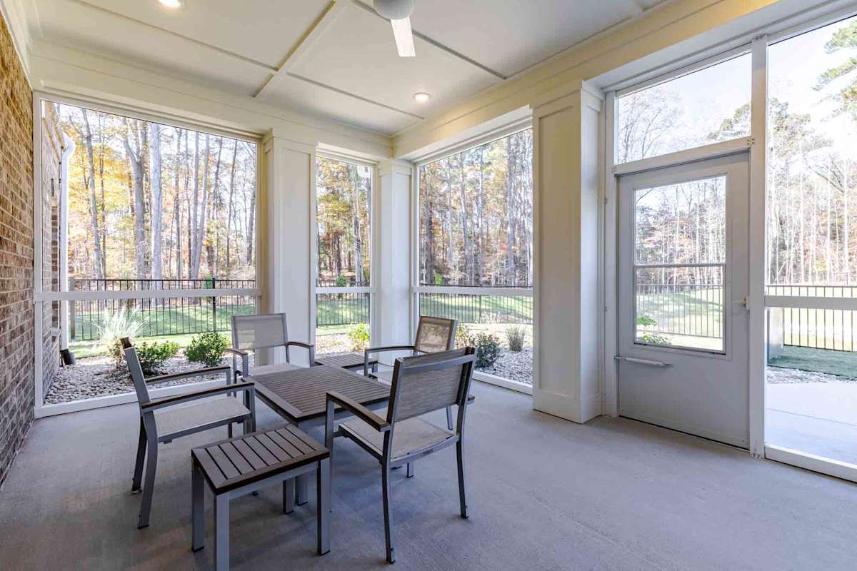 Senior Apartments for Rent in Union City, GA | Crossing Pointe