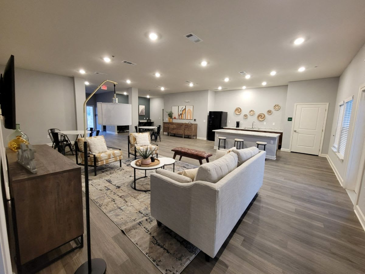 Photos and Video of Agave East Apartments in Del Valle, TX