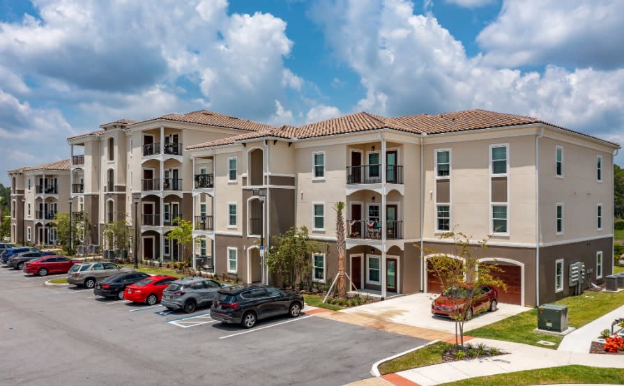 Photos and Video of Flats at Sundown apartments | North Port Apartments