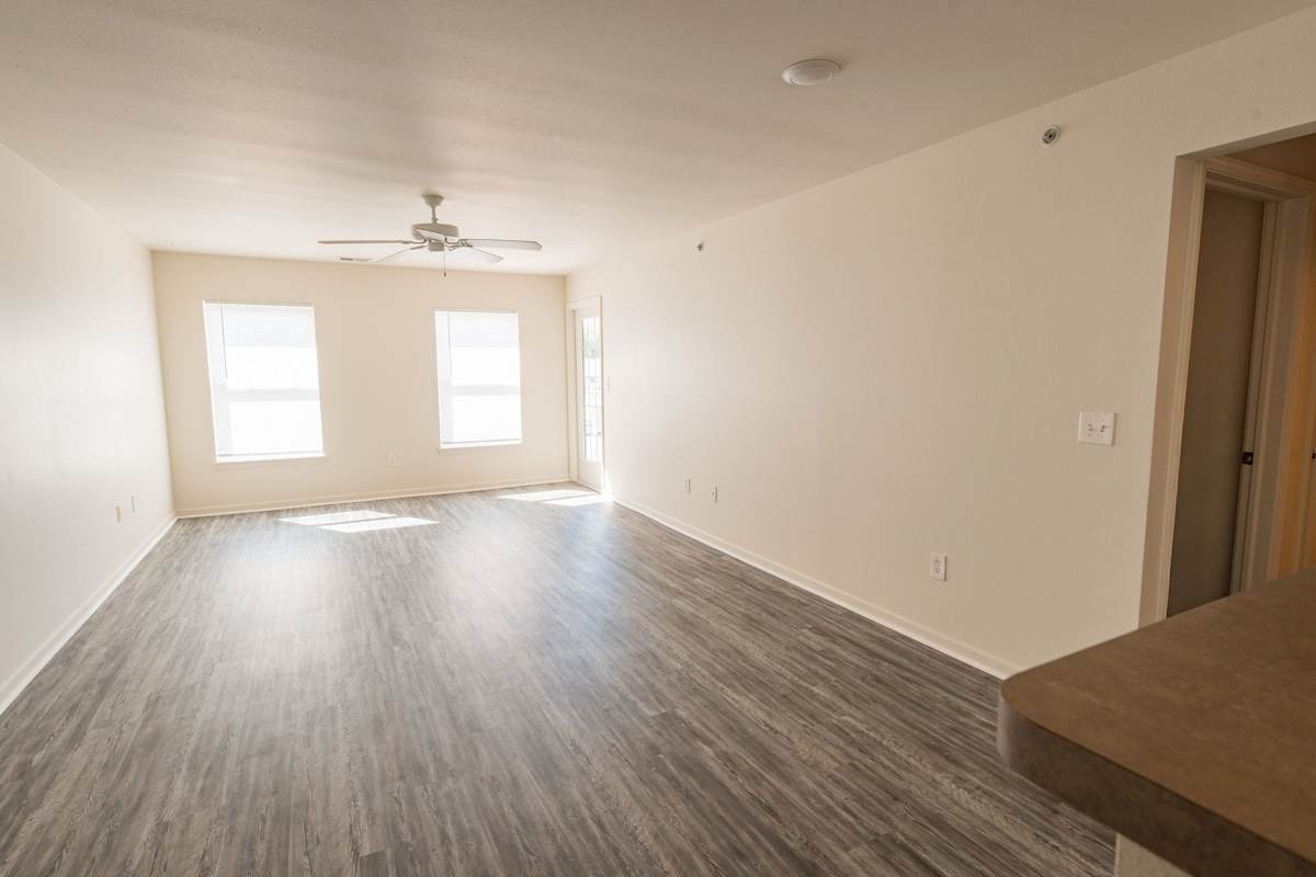 Photos of Riverbend Apartments in Newburgh, IN | Newburgh Apartments