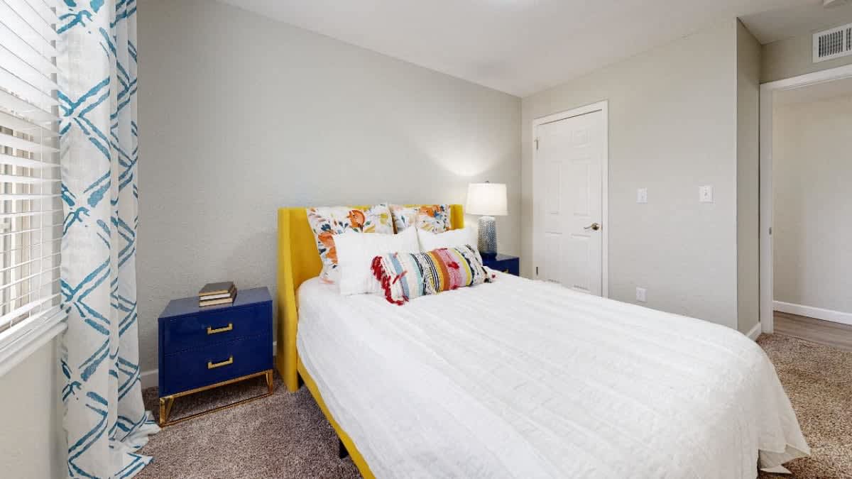 Apartments for Rent in Kansas City, KS | Southridge