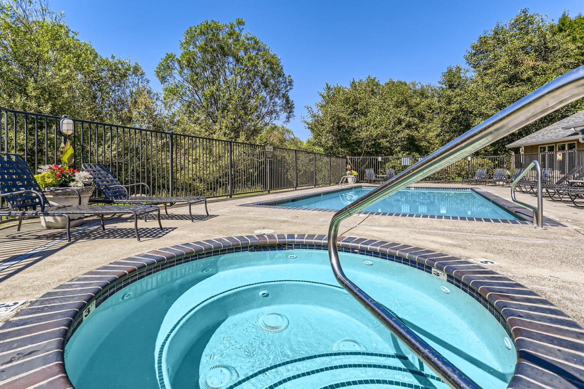 Apartments in Fairview, OR | Lodges at Lake Salish | Photos