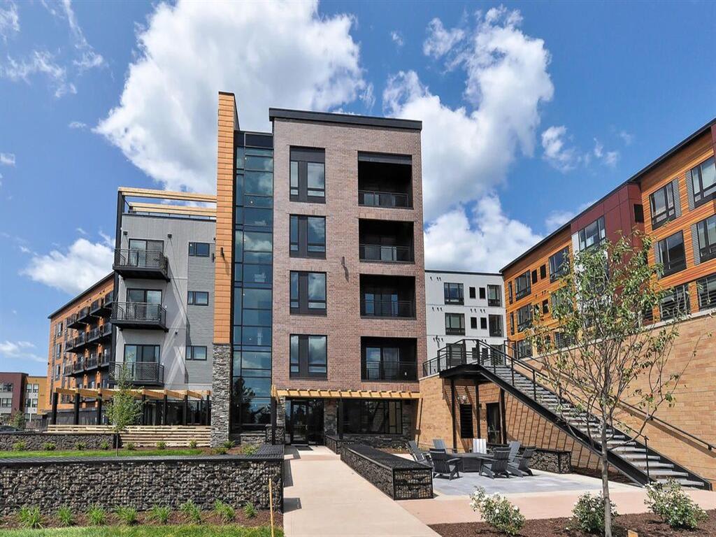 Apartments for Rent in Duluth, MN | Bluestone Flats