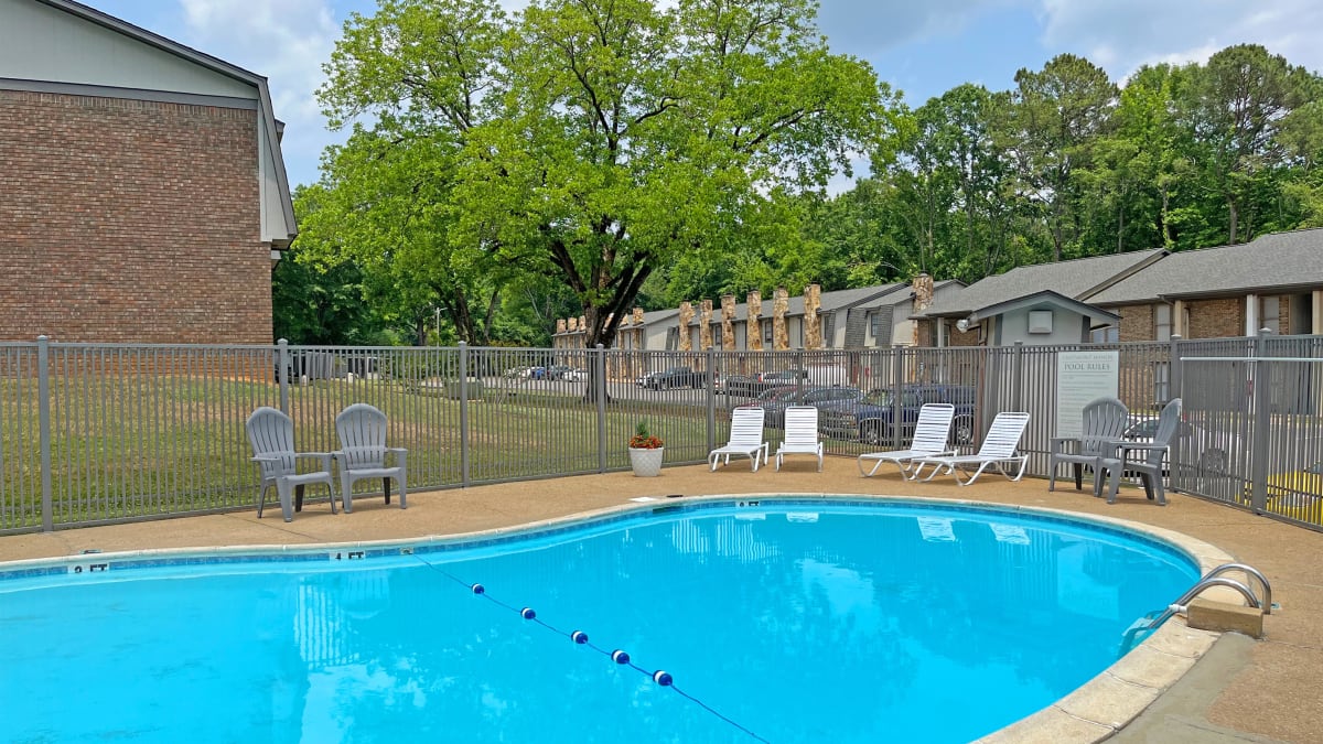 Photos and Video of Crestmont Manor in Northport, AL