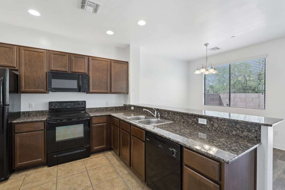Photo Gallery | Galeria del Rio Townhomes for Rent in Tucson, AZ
