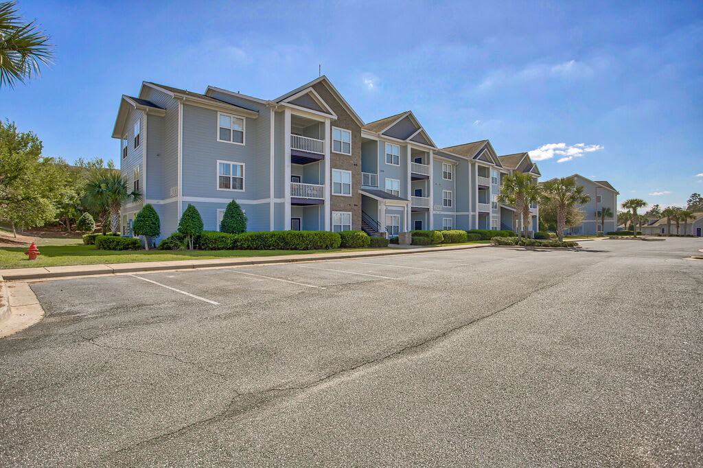 Photos and Video of Spring Creek Apartments in Crestview, FL