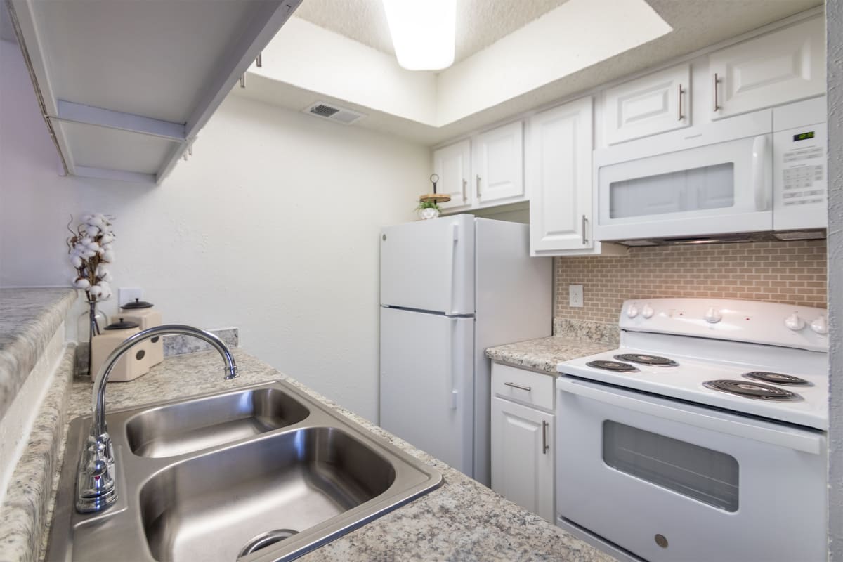 Photos and Video of Canyon Creek in Dallas, TX