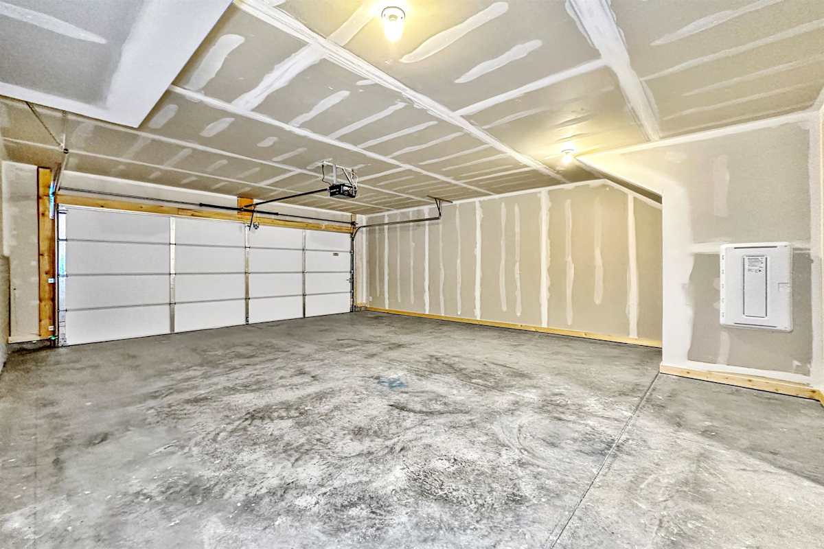 Apartments for Rent in Pleasant Hill, IA | Forge65