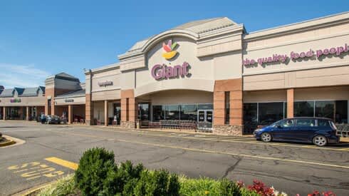 Photos and Video of Springfield Square in Springfield, VA