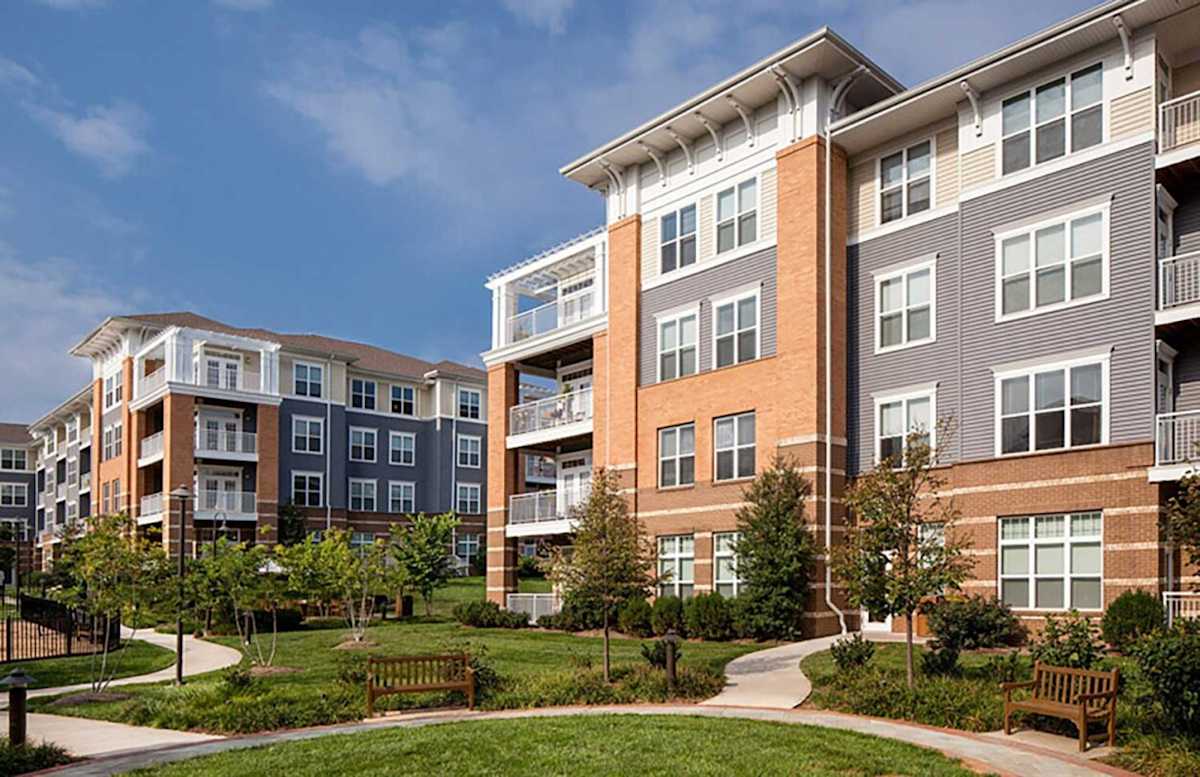 Photos and Video of The Falls at Flint Hill in Fairfax, VA