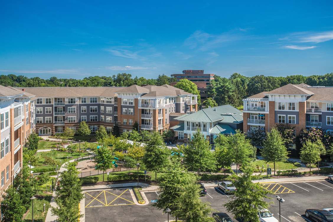 Photos and Video of The Falls at Flint Hill in Fairfax, VA