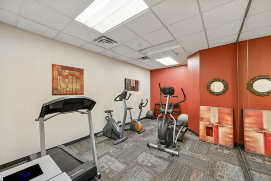 Photos and Video of Commerce Building Apartments in St. Paul, MN