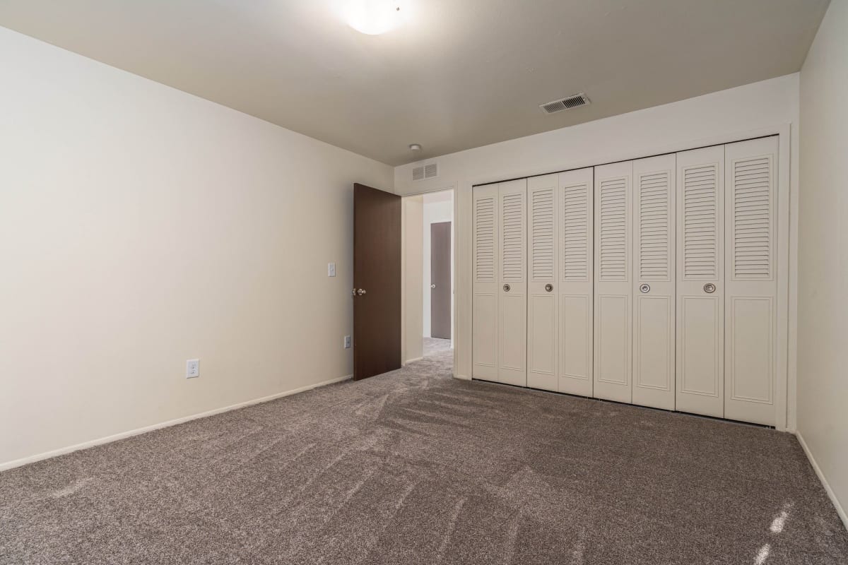 Apartments for Rent in Harrison Township | Drawbridge