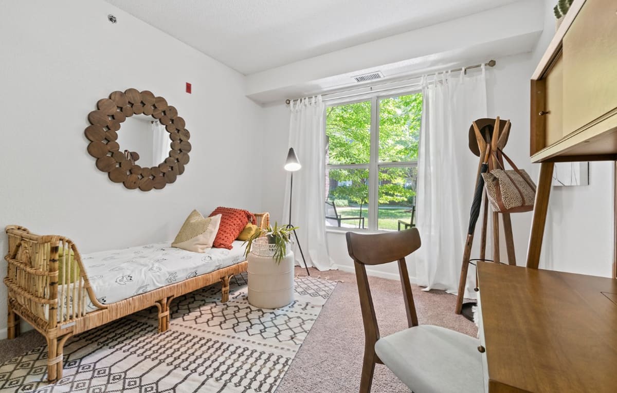 Luxury Apartments and Townhomes for Rent in St Paul | 808 Berry Place