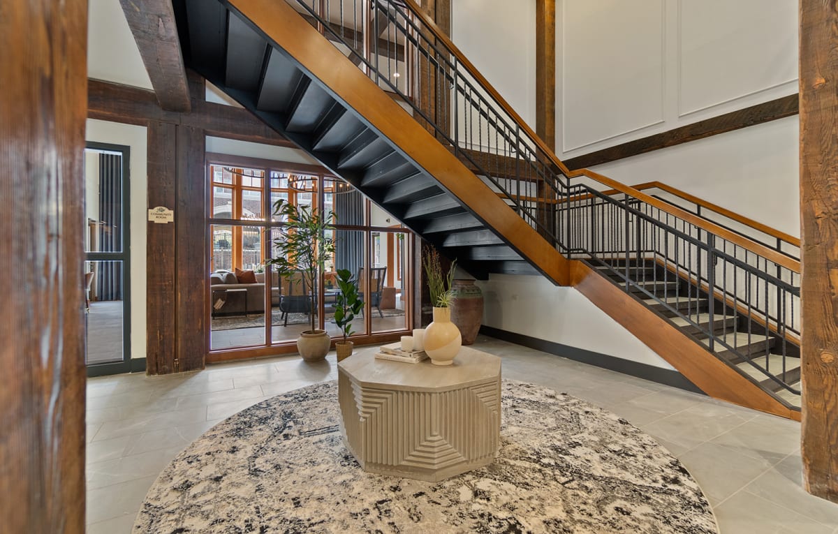 Luxury Apartments and Townhomes for Rent in St Paul | 808 Berry Place