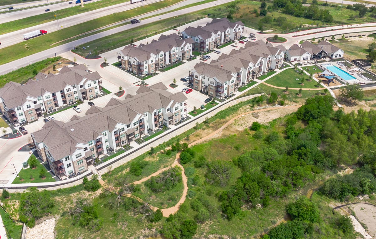 Apartments for Rent in Manor TX | Crossroad Commons