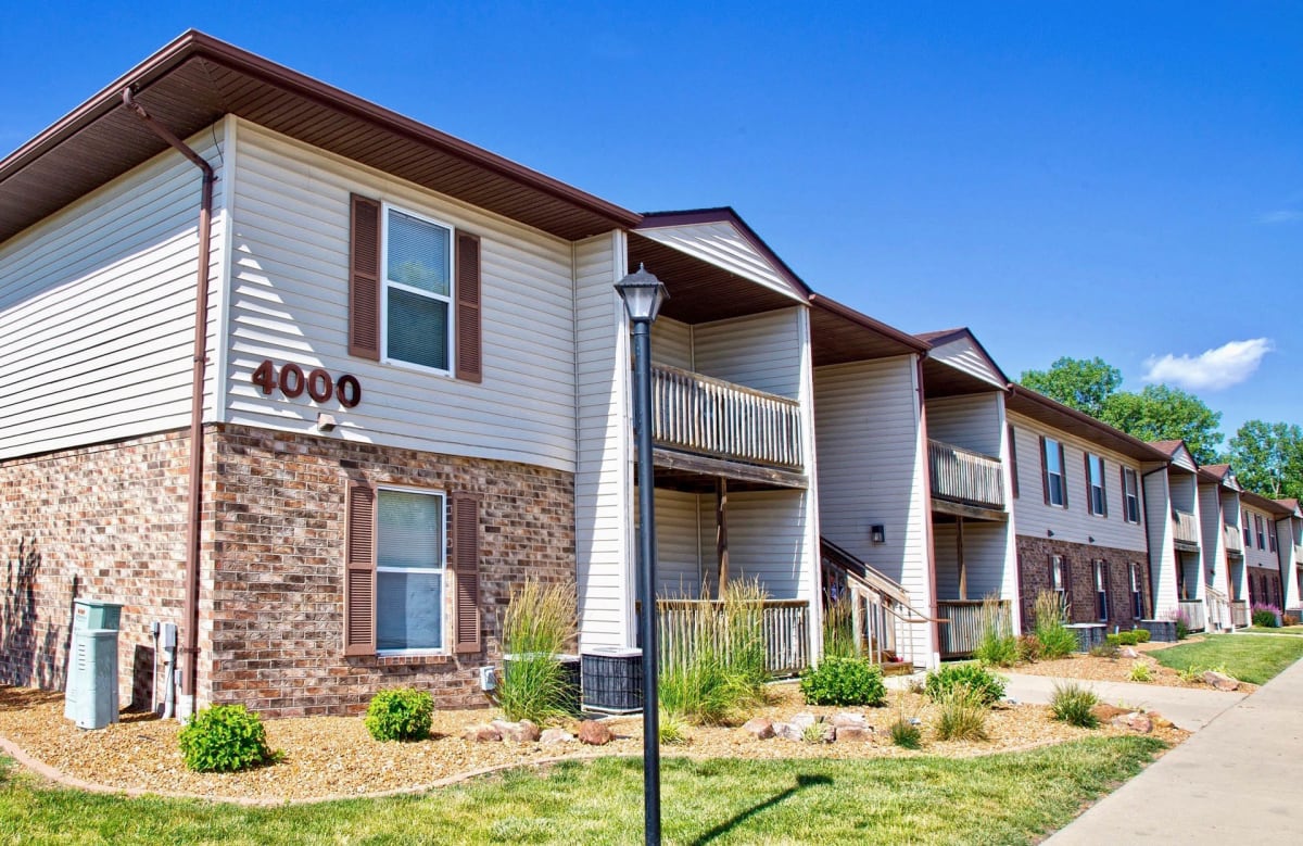 Affordable Apartments for Rent in Springfield, IL | Huntington Ridge ...