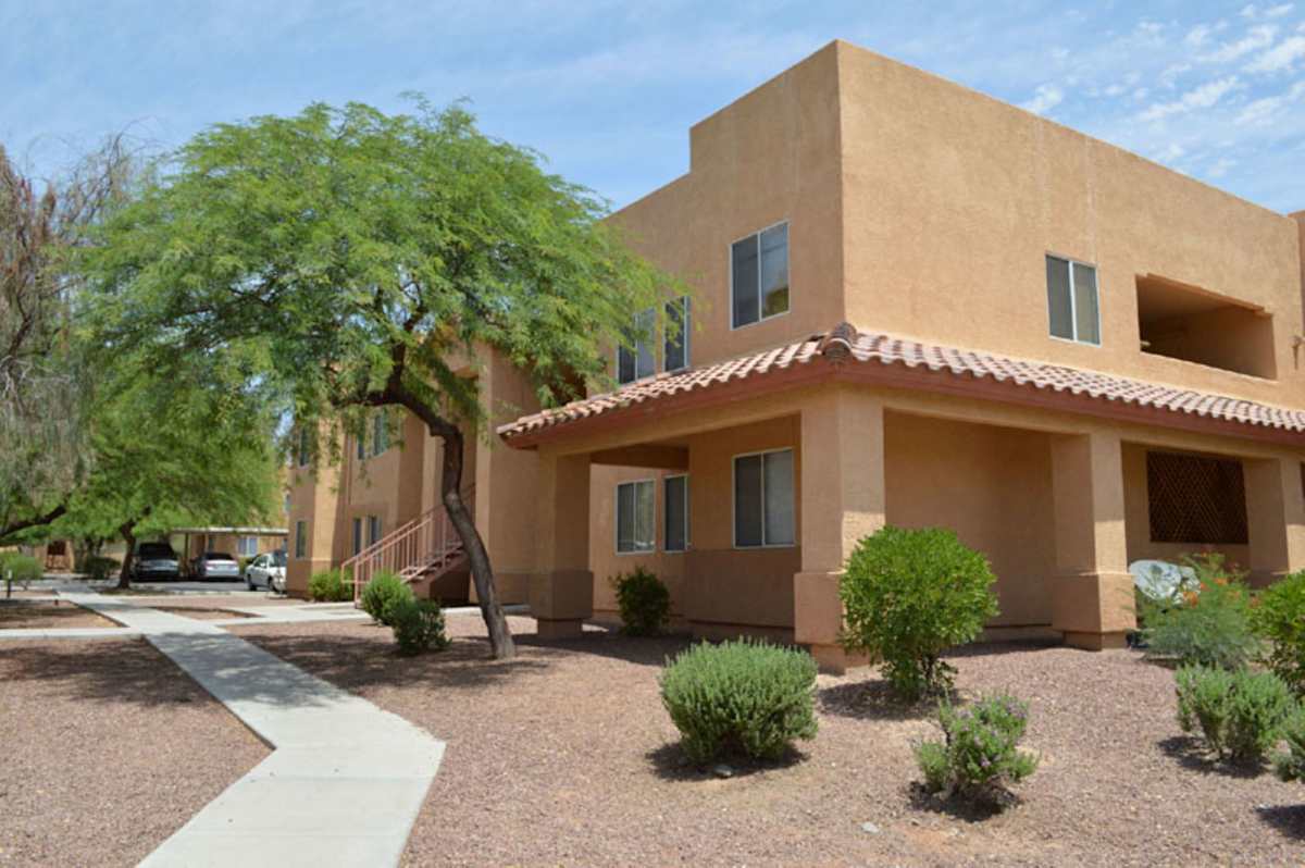 Affordable Apartments for Rent in Buckeye, AZ | Cholla Ranch Apartments