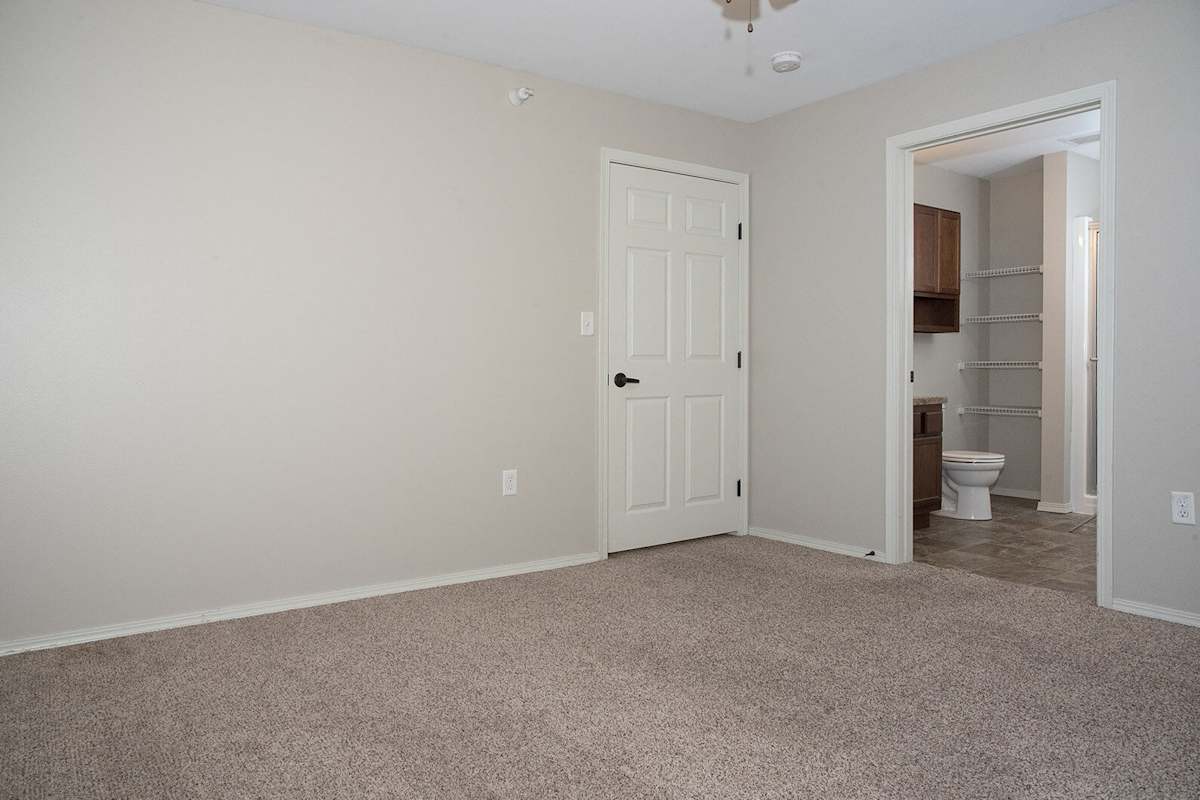 Photos and Video of Thomasbrook in Lincoln, NE