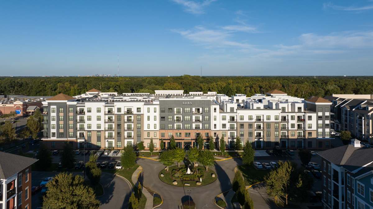 Apartments for Rent in Midlothian, VA | Aura Stonebridge