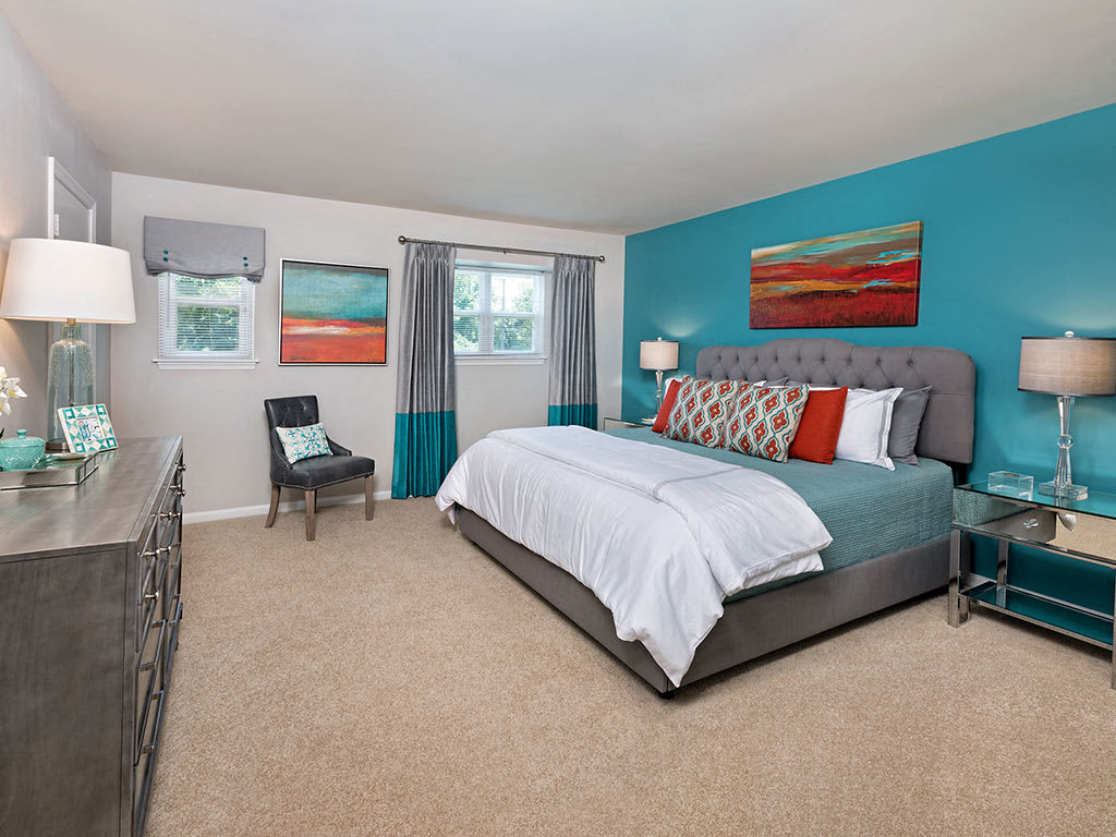 Photos Chelsea Square Townhomes for Rent