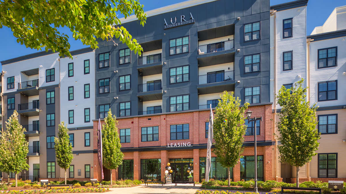 Apartments for Rent in Midlothian, VA | Aura Stonebridge