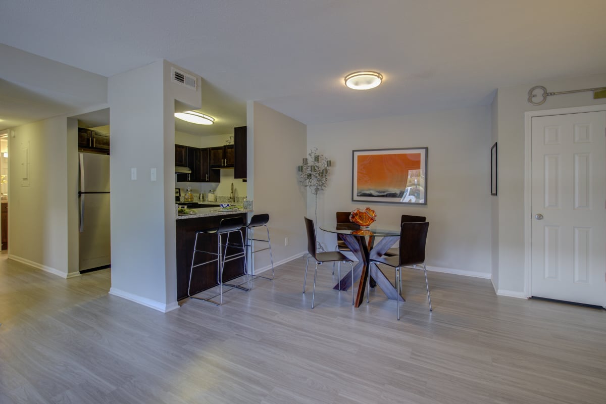 Photos of Hunting Ridge Apartments in Raleigh, NC