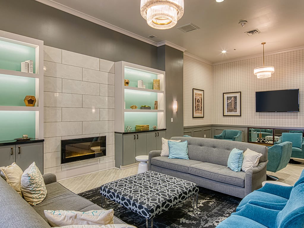 Photos of Deco at CNB apartments in Downtown Richmond, VA