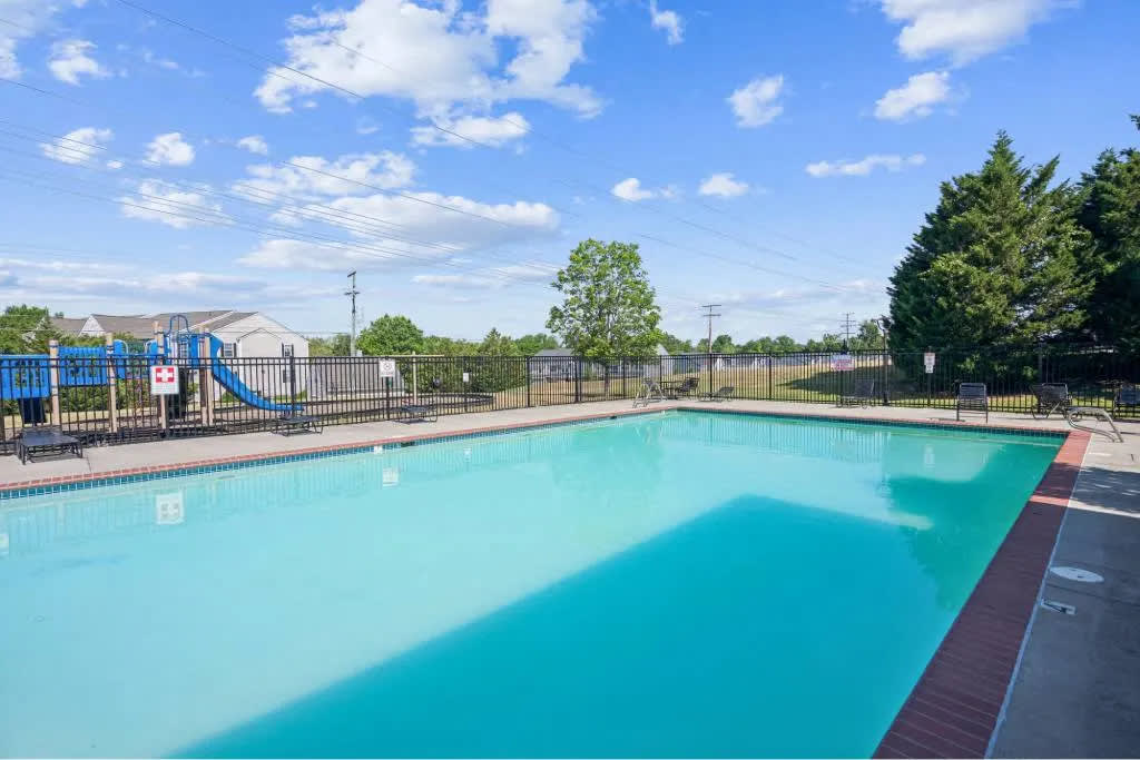 Photos and Video of Overlook at Brook Run I & II in Richmond, VA