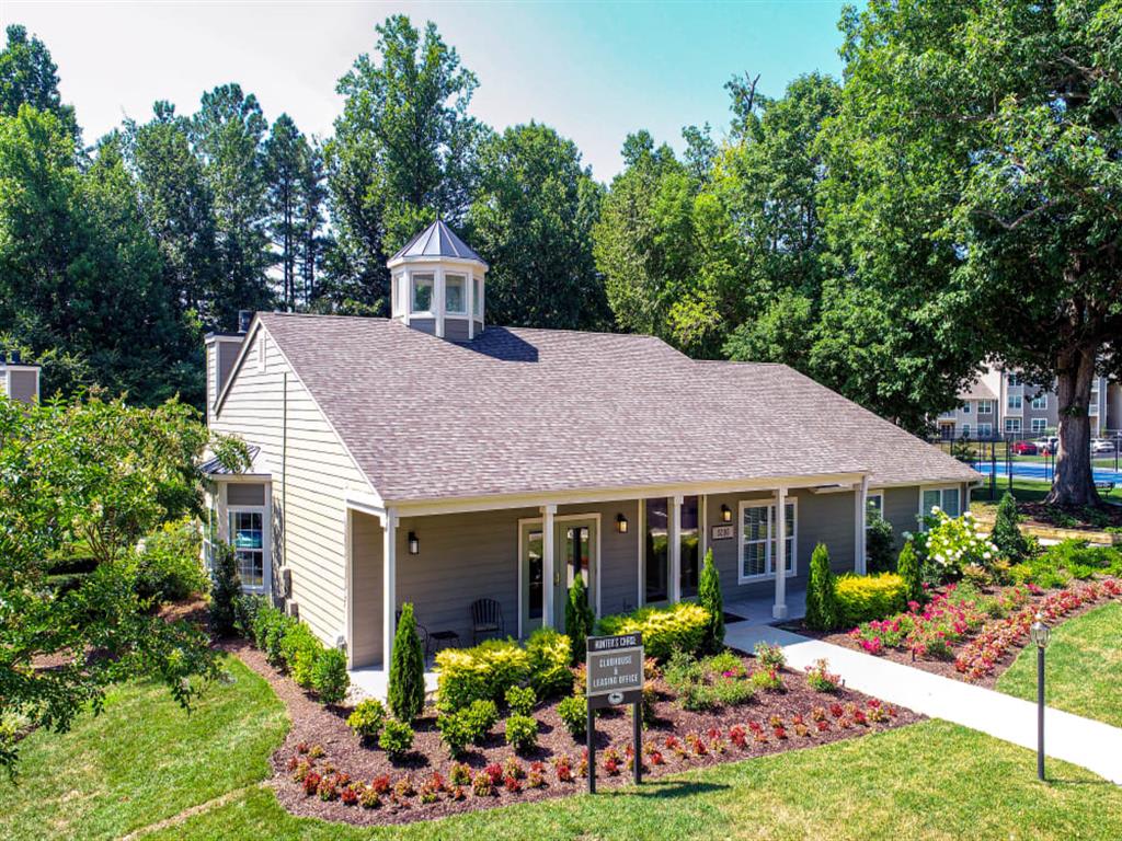 Photos and Video of Hunters Chase in Midlothian, VA