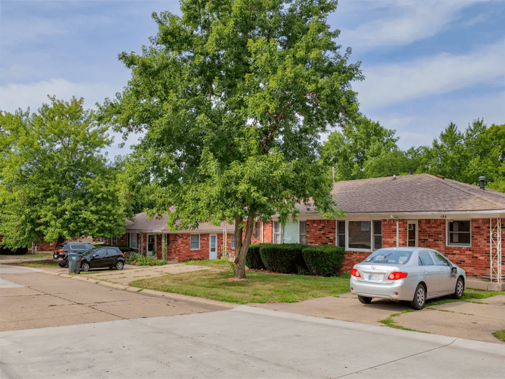 Photos and Video of Stonebrook of Franklin in Franklin, IN