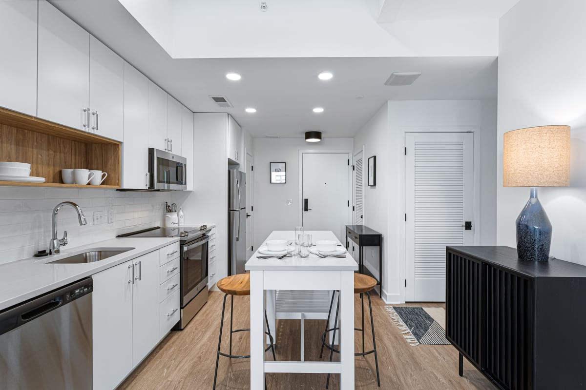 Photos and Video of The Grayson in Alexandria, VA