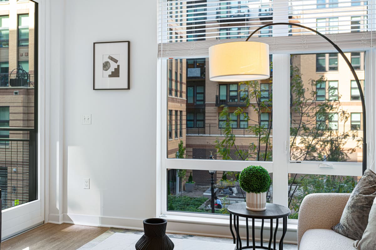 Photos and Video of The Grayson in Alexandria, VA