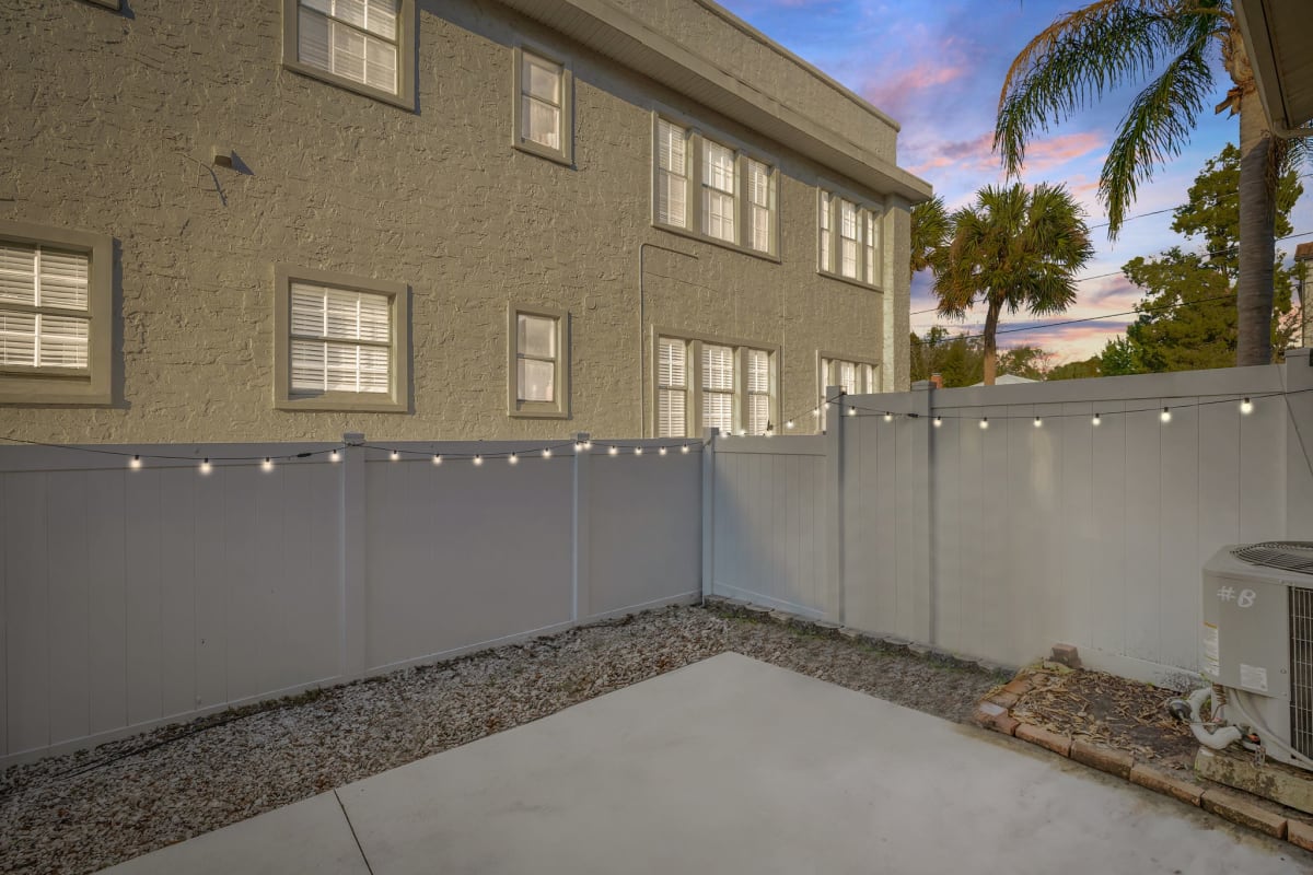 Photos and Video of Albany Townhomes in Tampa, FL