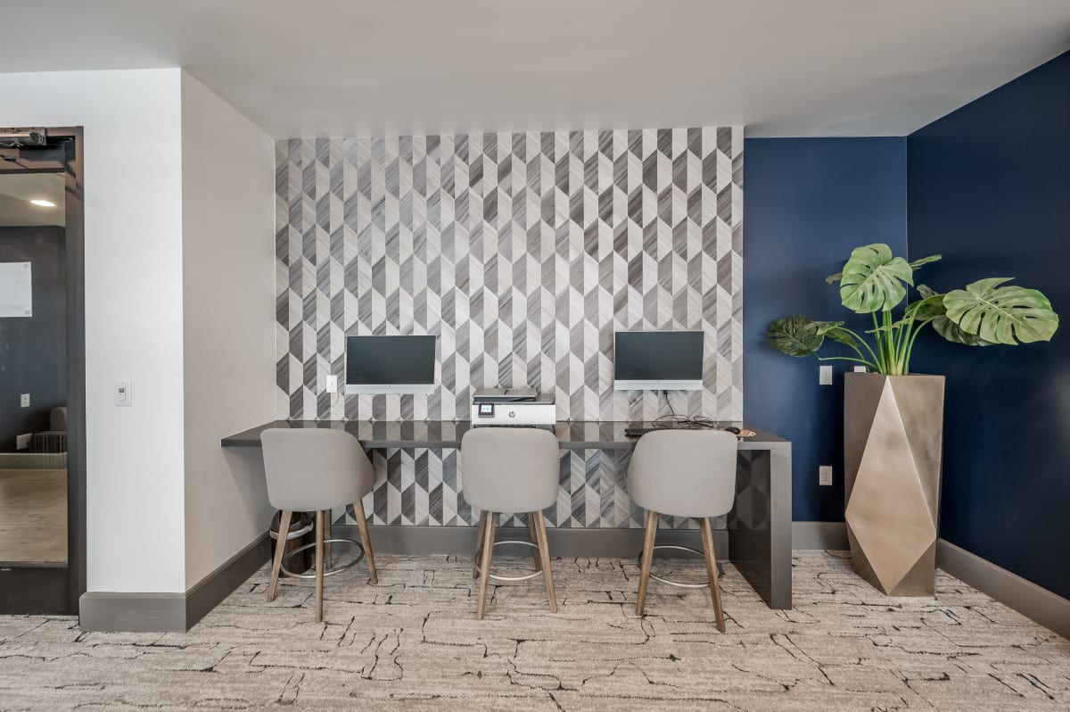 Photos and Video of Skyline at Midtown in Houston, TX