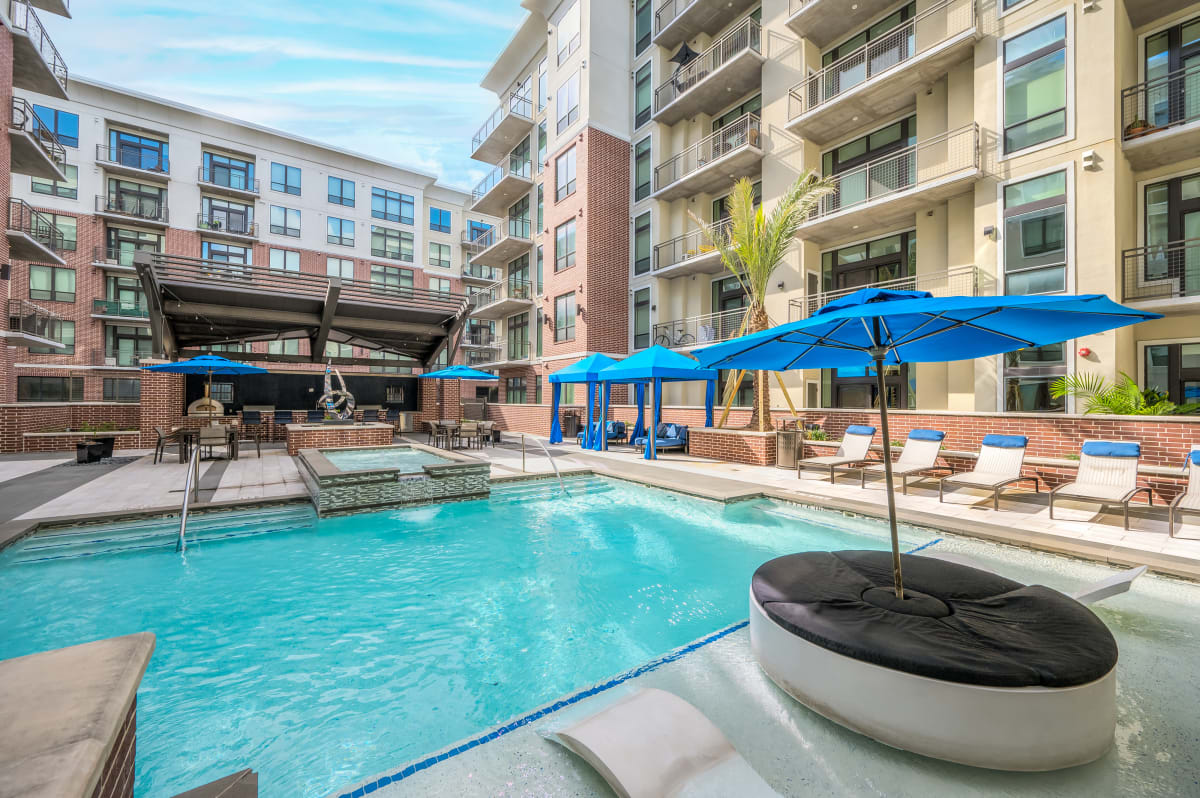 Photos and Video of Skyline at Midtown in Houston, TX