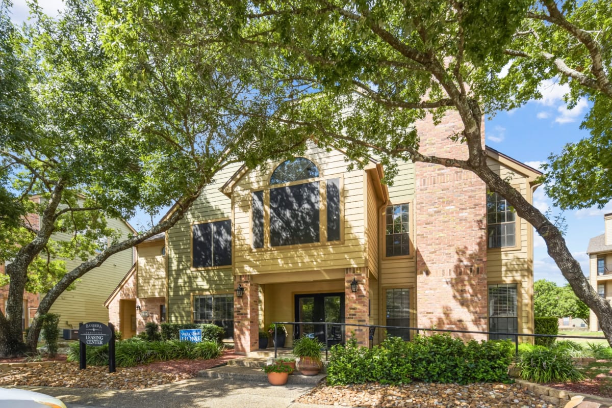 Photo Gallery | Bandera Crossing in San Antonio, TX