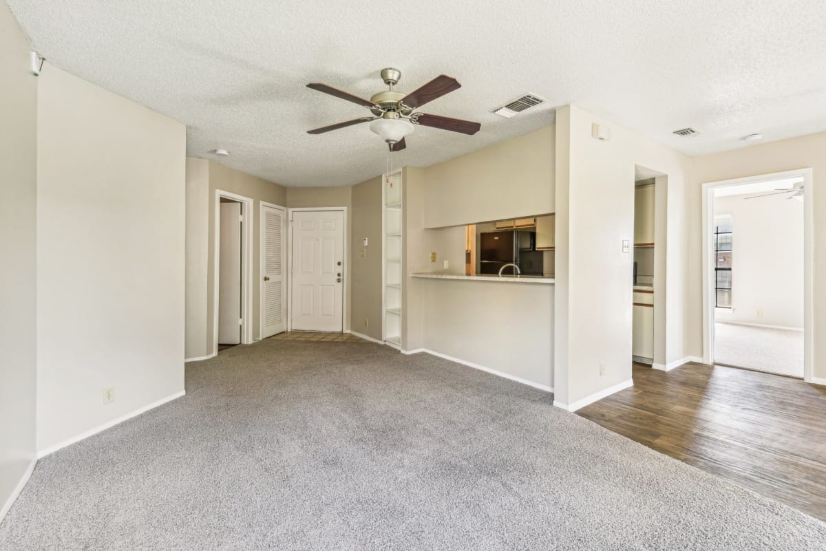 Photo Gallery | Bandera Crossing in San Antonio, TX