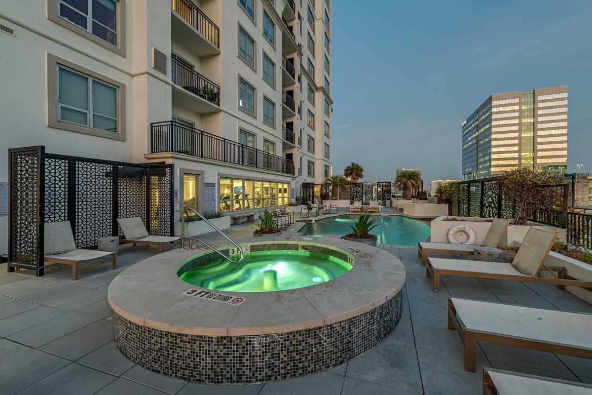 Photo Gallery of Dominion Post Oak in Houston, TX