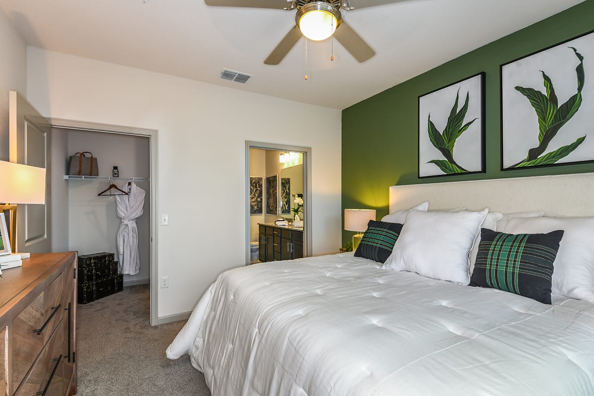 Photo Gallery | Dunedin Commons Apartments in Dunedin, FL