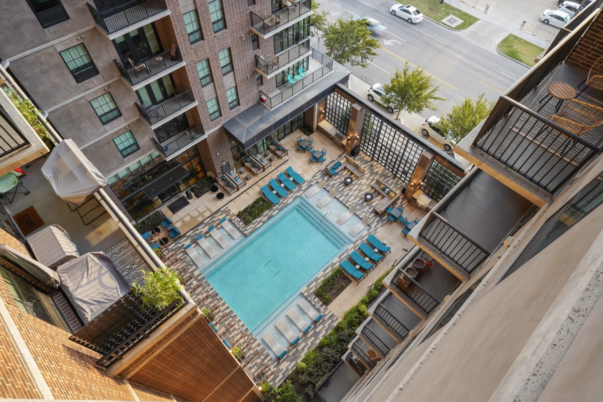 Luxury Apartment Rentals in Downtown Dallas | The Case Building