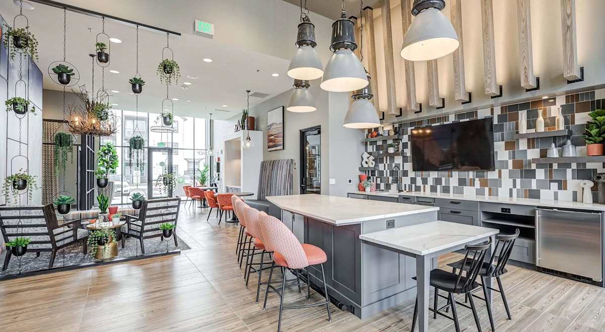 Photos of Stylish 1, 2, and 3 Bedroom Apartments in Colorado Springs