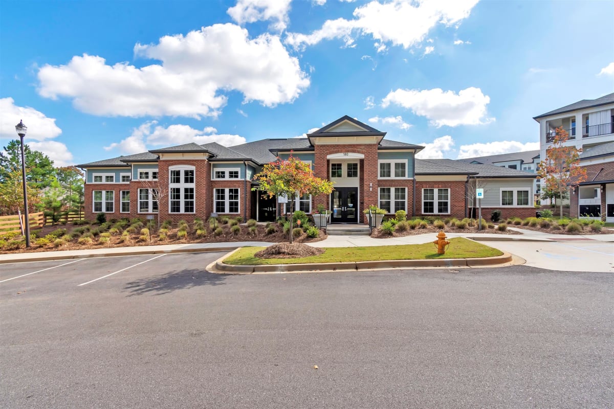 Apartment in Greenville | Photos of Trailside Verdae