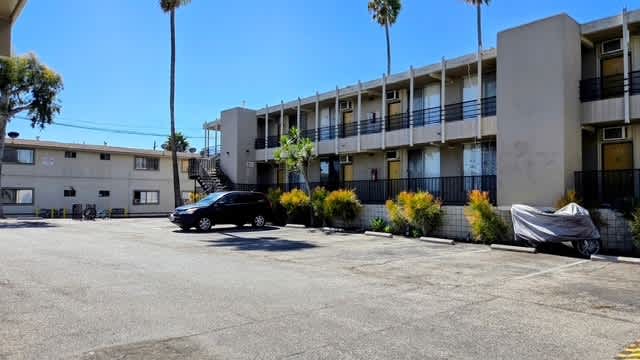 Property details for 123 W 12th St (Beacon Harbor View, LLC) from Fred ...