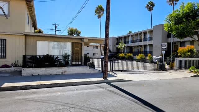 Property details for 123 W 12th St (Beacon Harbor View, LLC) from Fred ...