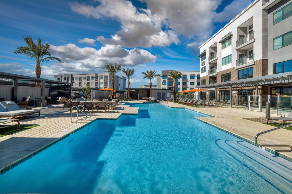 Luxury Apartments for Rent in Gilbert | Elevation at the Village