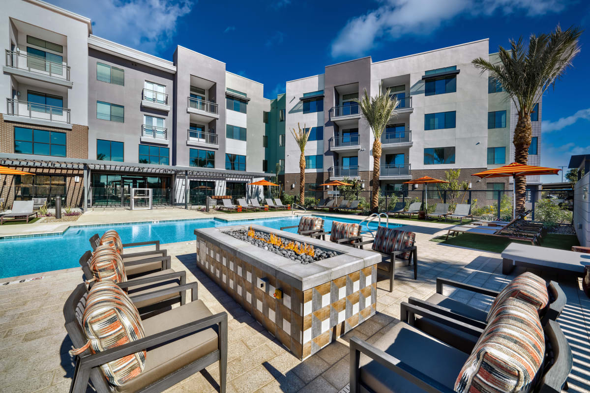 Luxury Apartments for Rent in Gilbert | Elevation at the Village