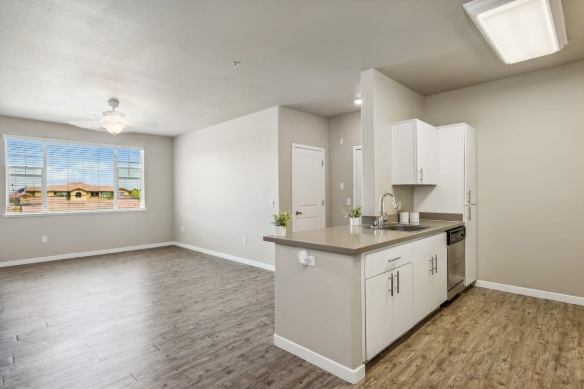 Landing College Square | Apartments in South Sacramento | Landing Apts